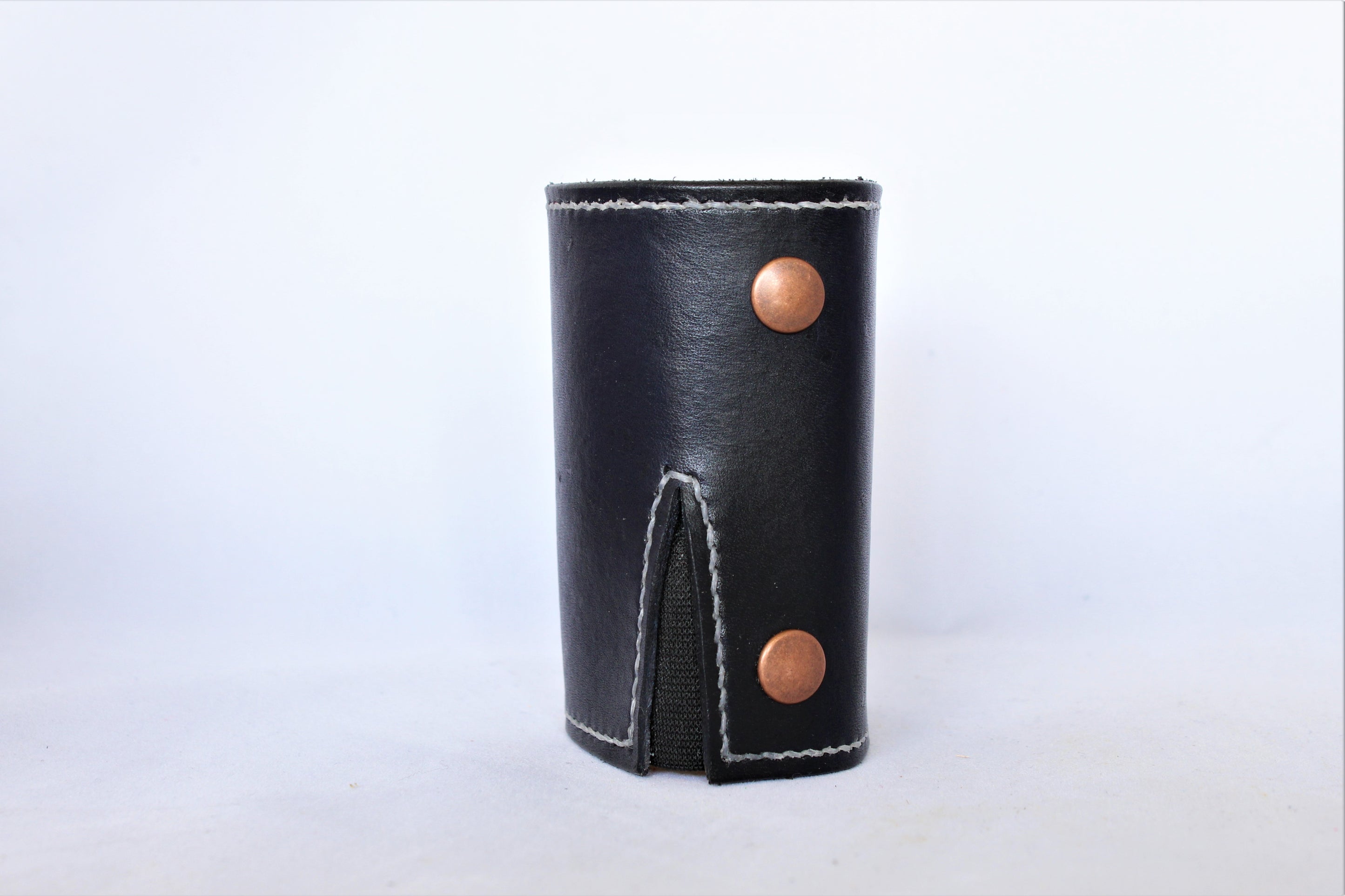 In Black | Matte Black Snaps | The Wearable Wallet