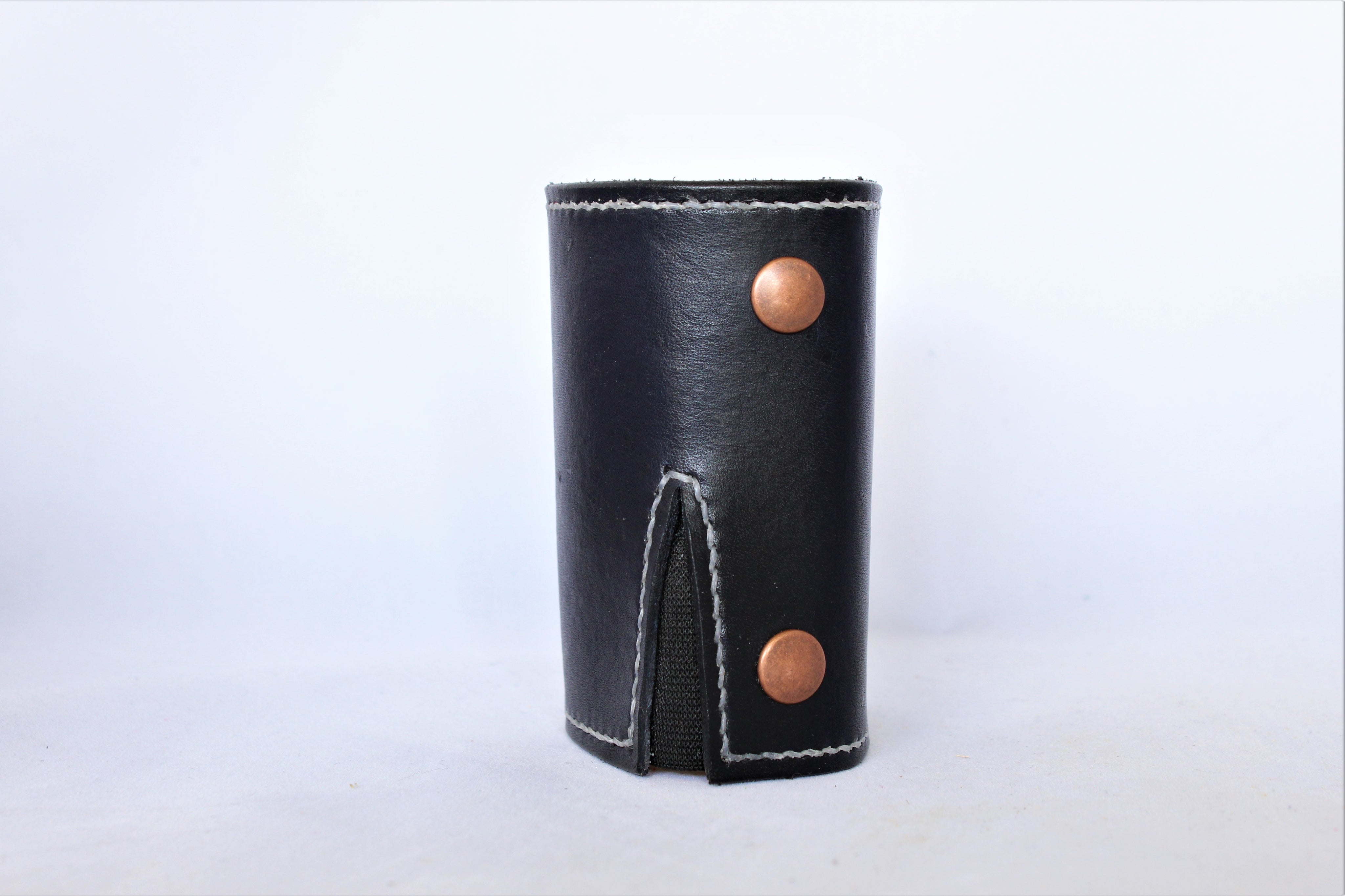 In Black | Matte Black Snaps | The Wearable Wallet
